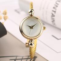 China Nonwaterproof Quartz Watch Women'S Gold Bracelet Watch 4mm Band Width for sale