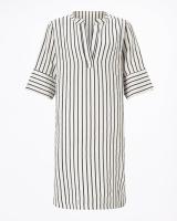 China New Design Relaxed Fit Deep V-neckline Stripe Linen Dress for Woman for sale