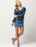 China Latest Long Sleeve New Design Floral Printed Tops for sale