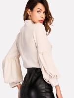 China Tie Neck Balloon Sleeve Elegant Ladies Blouse for sale