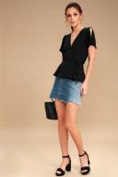 China Modesty V Neck Fashion Black Women Top With Plunging Neckline for sale