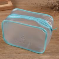 China Large Double Zipper Cosmetic Bag Pouches Clear Holographic Laser PVC TPU Lady Traveling for sale