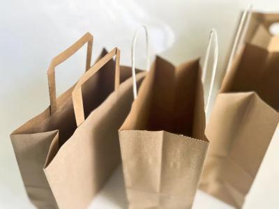 China Custom Eco Brown Paper Gift Tote Bag Retail Flower Window Birthday Shopping for sale
