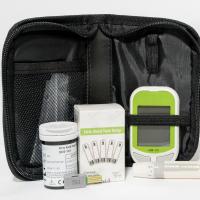 China HZ GUM-101: Reliable Blood Glucose/Uric Acid Testing At Your Fingertips for sale