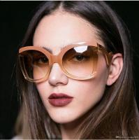 China Designer Large Frame Oversized Ladies Square Cat Eye Sunglasses With Diamonds for sale