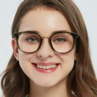 China Designer Large Frame Oversized Ladies Square Cat Eye Sunglasses With Diamonds for sale