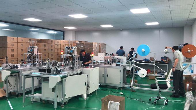 High-Speed Fully Automatic Dust Surgical Medical Disposable 3 Ply Non Woven Face Mask Making Machine 1