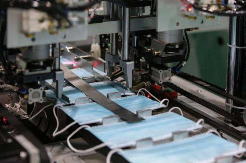 High-Speed Fully Automatic Dust Surgical Medical Disposable 3 Ply Non Woven Face Mask Making Machine 4