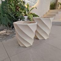 China QG-151 Fiber-Clay Planter 20lb Capacity Hand-Carved Cream Finish for Indoor/Outdoor Use for sale