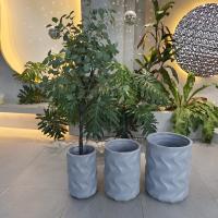 China 55 Pounds Fiber-Clay Planter - 370mm × 500mm Frost Resistant Cement-Reinforced Garden Planter for sale