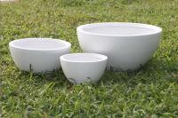 China Modern Round Fiber Clay Garden Planter 16kg Lightweight Hand Carved for Indoor Outdoor Use for sale