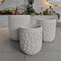 China Quangui QG-158 Fiber Clay Planter 33lb Round Frost Resistant for Indoor Outdoor Gardens for sale