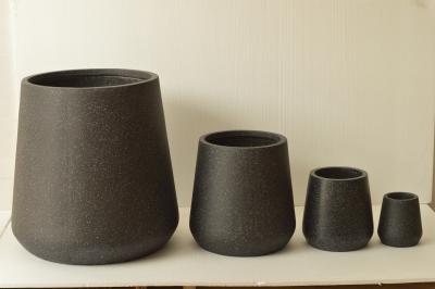 China Handmade Fiber Clay Planter Weather Resistant 5-6 Years Outdoor for Home Garden for sale