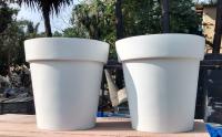 China QUANGUI QG-001 Fiberglass Flower Pots - Custom Sizes with 10-Day Sample Period for Indoor Outdoor Decor for sale