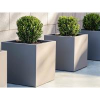 China QUANGUI QG-001 Custom Fiberglass Planters with 10-Day Sample Production and Weather-Resistant Design for sale