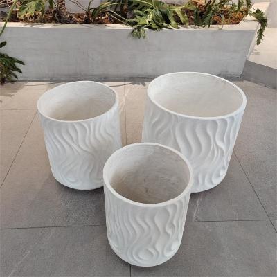 China 44 lb Fiber Clay Planter Reinforced Cement Hand Carved Texture for Indoor Outdoor Plants for sale