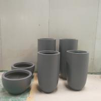 China QUANGUI QG-001 Waterproof Fiberglass Flower Pots - Custom Sizes & Finishes, 10-Day Samples, 30-Day Production for sale