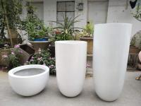 China QUANGUI QG-001 Waterproof Fiberglass Flower Pots - Custom Sizes & Finishes, 10-Day Samples, 30-Day Production for sale