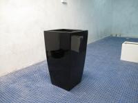 China QUANGUI QG-001 Fiberglass Flower Planter Pots - Customizable Round/Square/Rectangular Shapes, 30-40 Day Production for sale