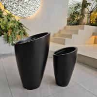 China Modern Fiberglass Rectangular Flower Pots with Matte Finish - Custom Sizes 30-40 Day Production CE/RoHS Certified for sale