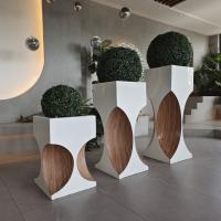 China Tall Rectangular Large Resin Fiberglass Flower Pots For Shopping Mall for sale