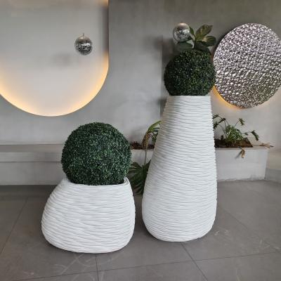 China Fiberglass Large Resin GRP Planter Box for Garden Indoor Outdoor Decor Custom Size 30pcs MOQ for sale