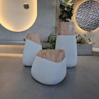 China Fiberglass Large Resin GRP Planter Box for Garden Indoor Outdoor Decor Custom Size 30pcs MOQ for sale