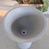 China Fiberglass Artificial Flower Planters Indoor Outdoor Decor Customizable 30pcs MOQ for sale