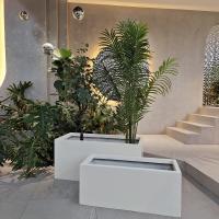 China Custom Fiberglass Flower Pots 30-40 Day Production with CE/Rohs/ISO9001 Certification for Indoor Outdoor Use for sale