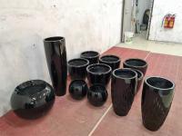 China Customizable Fiberglass Flower Planter for Outdoor Garden Decor 30pcs MOQ for sale