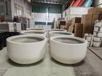China Large Tall Fiberglass Planter Pots - 30-40 Day Production, Custom Shapes & Finishes for Outdoor Garden Decoration for sale