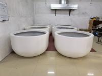 China Large Tall Fiberglass Planter Pots - 30-40 Day Production, Custom Shapes & Finishes for Outdoor Garden Decoration for sale
