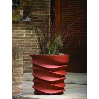China Custom Fiberglass Flower Pots 30pcs MOQ for Indoor Outdoor Garden Decoration for sale