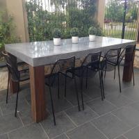 China QG 000 Outdoor Concrete Dining Table - GRC Construction, 10-500 Sets Capacity, Weather-Resistant for Patio & Garden for sale