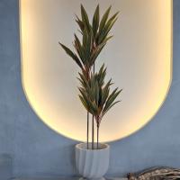 China UV Resistant Faux Plant for Vertical Gardens - 140CM Size with 3-5 Year Lifespan for Indoor/Outdoor Use for sale