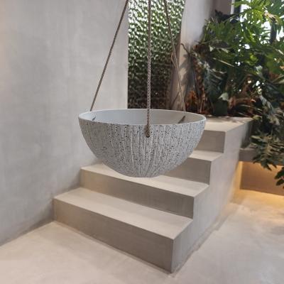 China Round Plastic Hanging Planters 260x260x120mm - Lightweight ISO Certified Flower Pots with Custom Logo Options for sale