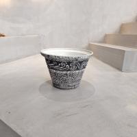 China QUANGUI QGP 90-8043 Plastic Flower Pot - 30 Unit MOQ, $3.28 Price with Built-in Drainage Holes for sale