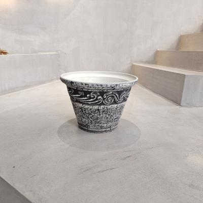 China QUANGUI QGP 90-8043 Plastic Flower Pot - 30 Unit MOQ, $3.28 Price with Built-in Drainage Holes for sale
