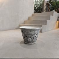 China Lightweight Plastic Flower Pots with Drainage Holes - 30 Unit MOQ at $3.28 - ISO Certified Indoor Outdoor Planters for sale