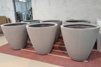 China Customized Color Fiberglass Planter Pots with 3-5mm Thickness and Drainage Hole - Round, Square, Rectangular Shapes for sale