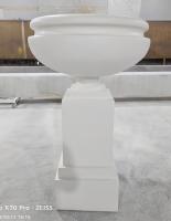 China Hand-Carved Fiberglass Flower Pots with 3-5mm Thickness and Custom Drainage Options for Indoor/Outdoor Use for sale