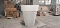 China Custom Fiberglass Hanging Planters with Drainage Holes - 3-5mm Thickness, Various Sizes for Indoor Outdoor Decor for sale