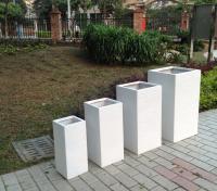 China Fiber Clay Planter Quadrate Modern 5-6 Years Outdoor Life L430xW430xH800mm for sale