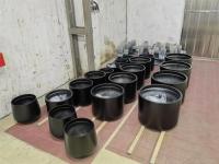 China Round Tall Large Fiberglass Flower Pots Custom Logo Resin Planter Box 30pcs MOQ for sale