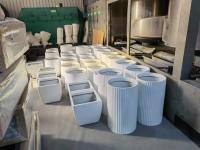 China Round Tall Large Fiberglass Flower Pots Custom Logo Resin Planter Box 30pcs MOQ for sale
