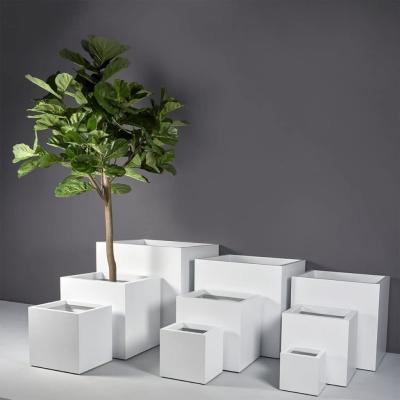 China Fiberglass Plant Pot Matte Finish Customizable Sizes for Indoor Outdoor Use for sale