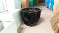 China QUANGUI QG-FP Fiberglass Plant Pot Customizable Matte Glossy Finish 30pcs MOQ for sale