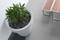 China Fiberglass Planter Box Large Resin Flower Vase Outdoor Custom Logo Size 30pcs MOQ for sale