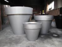 China Fiberglass Planter Box Large Resin Flower Vase Outdoor Custom Logo Size 30pcs MOQ for sale