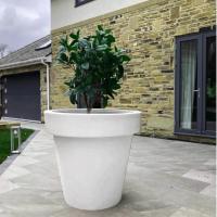 China Fiberglass Planter Box Large Resin Flower Vase Outdoor Custom Logo Size 30pcs MOQ for sale